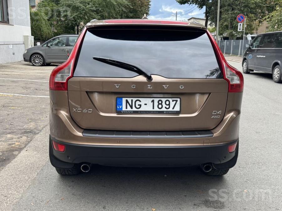 Brūns Volvo XC60 2012 Rīga, ar dzinēja tilpumu 2.40 L un nobraukumu 390 tūkst. km par 6300 €, foto 5 vietnē AUTOMOTO.COM.LV