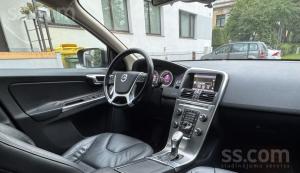 Brūns Volvo XC60 2012 Rīga, ar dzinēja tilpumu 2.40 L un nobraukumu 390 tūkst. km par 6300 €, foto 9 vietnē AUTOMOTO.COM.LV