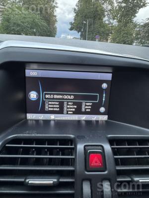 Brūns Volvo XC60 2012 Rīga, ar dzinēja tilpumu 2.40 L un nobraukumu 390 tūkst. km par 6300 €, foto 13 vietnē AUTOMOTO.COM.LV