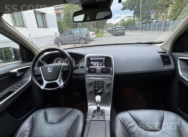 Brūns Volvo XC60 2012 Rīga, ar dzinēja tilpumu 2.40 L un nobraukumu 390 tūkst. km par 6300 €, foto 10 vietnē AUTOMOTO.COM.LV