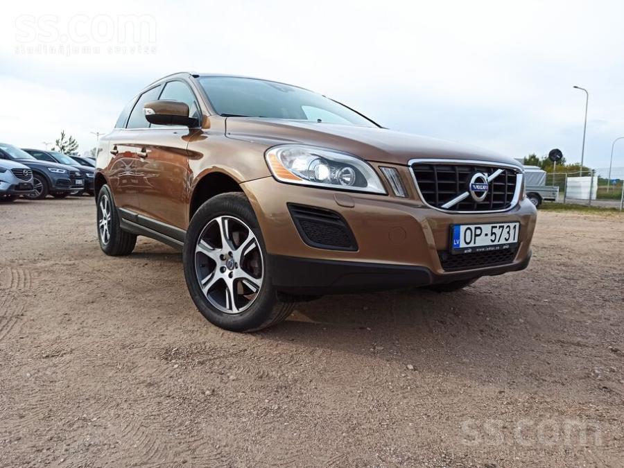 Brūns Volvo XC60 2012 Daugavpils, ar dzinēja tilpumu 2.00 L un nobraukumu 0 tūkst. km par 8900 €, foto 3 vietnē AUTOMOTO.COM.LV
