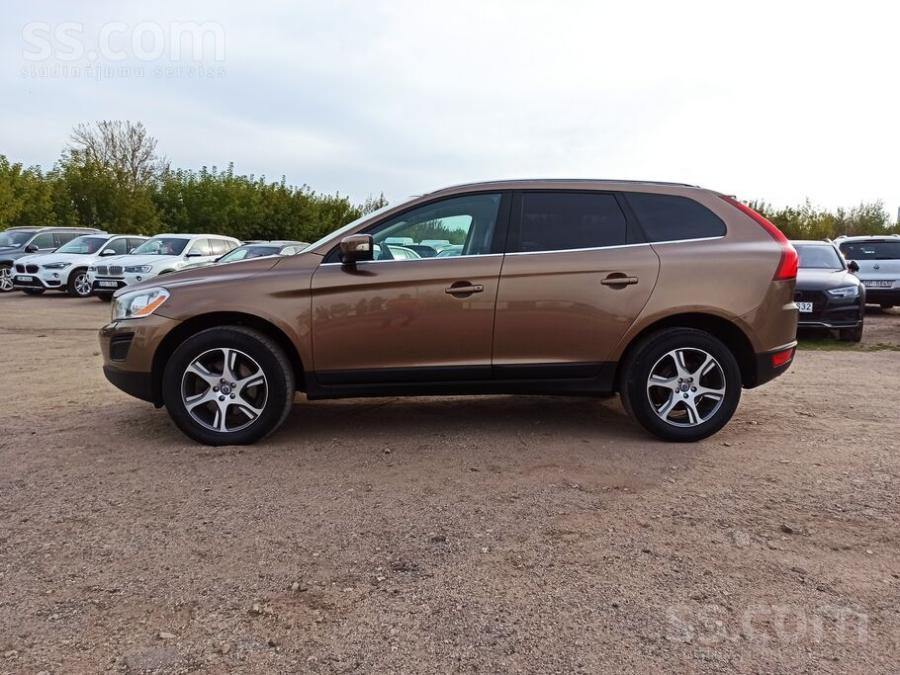 Brūns Volvo XC60 2012 Daugavpils, ar dzinēja tilpumu 2.00 L un nobraukumu 0 tūkst. km par 8900 €, foto 5 vietnē AUTOMOTO.COM.LV