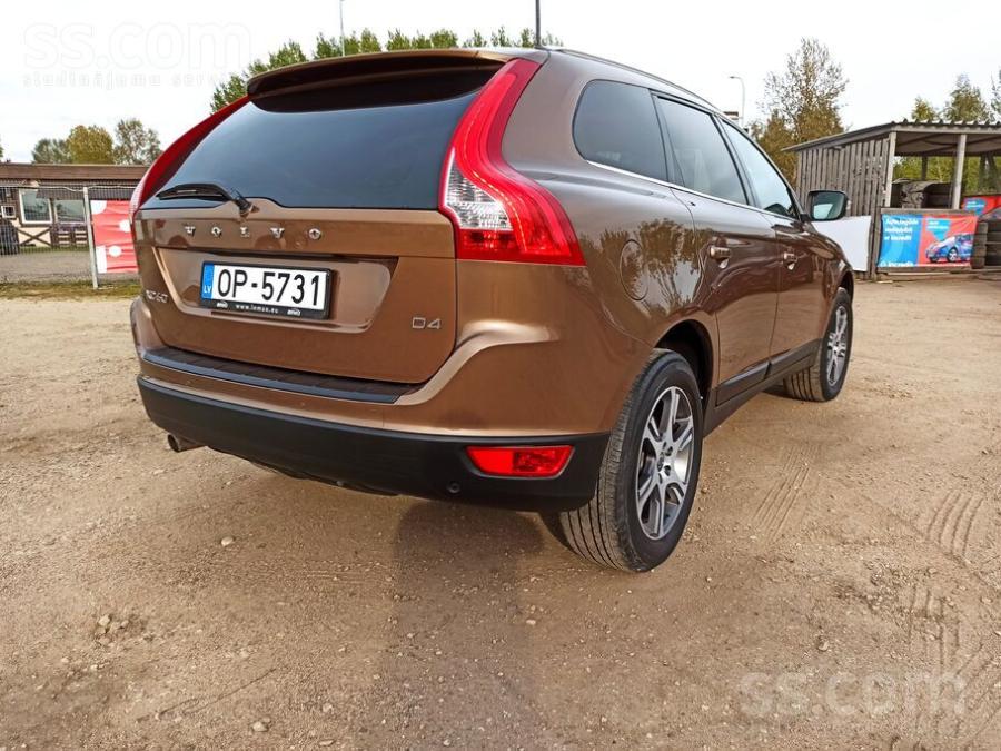 Brūns Volvo XC60 2012 Daugavpils, ar dzinēja tilpumu 2.00 L un nobraukumu 0 tūkst. km par 8900 €, foto 8 vietnē AUTOMOTO.COM.LV