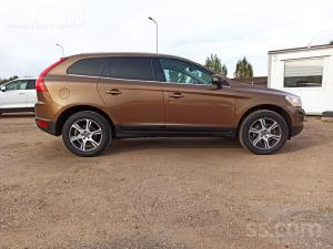Brūns Volvo XC60 2012 Daugavpils, ar dzinēja tilpumu 2.00 L un nobraukumu 0 tūkst. km par 8900 €, foto 9 vietnē AUTOMOTO.COM.LV