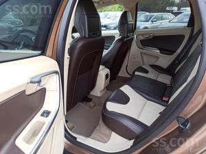 Brūns Volvo XC60 2012 Daugavpils, ar dzinēja tilpumu 2.00 L un nobraukumu 0 tūkst. km par 8900 €, foto 19 vietnē AUTOMOTO.COM.LV