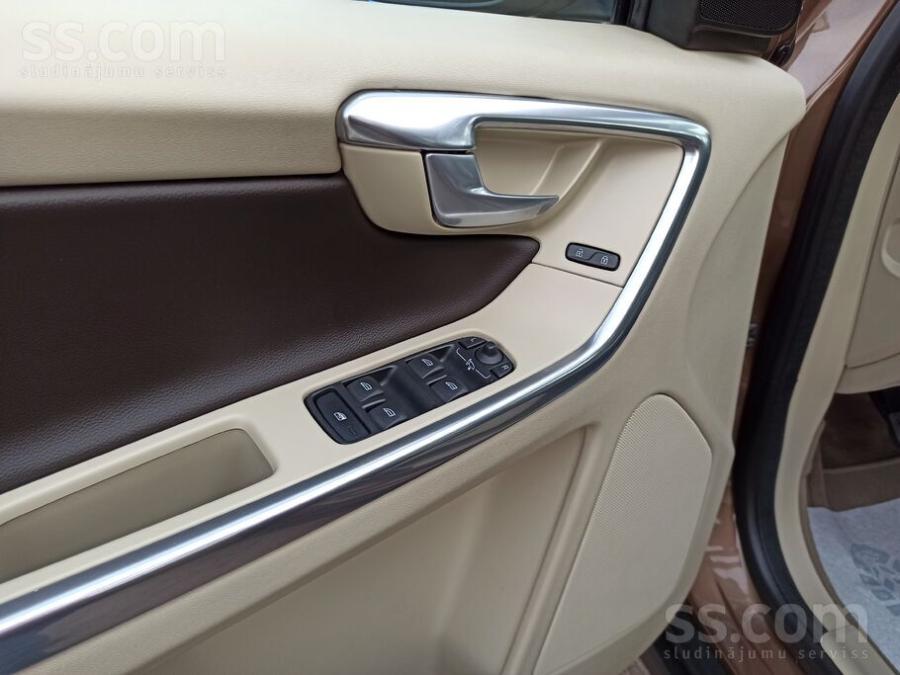 Brūns Volvo XC60 2012 Daugavpils, ar dzinēja tilpumu 2.00 L un nobraukumu 0 tūkst. km par 8900 €, foto 25 vietnē AUTOMOTO.COM.LV