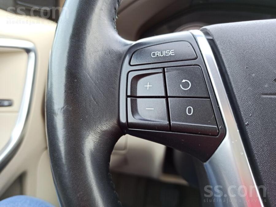 Brūns Volvo XC60 2012 Daugavpils, ar dzinēja tilpumu 2.00 L un nobraukumu 0 tūkst. km par 8900 €, foto 29 vietnē AUTOMOTO.COM.LV