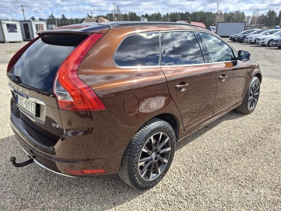 Brown Volvo XC60 2013 in Riga, with an engine capacity of 2.00 L and mileage of 258 thousand km for 7500 €, photo 3 on AUTOMOTO.COM.LV