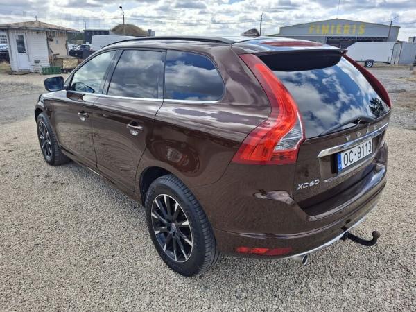 Brown Volvo XC60 2013 in Riga, with an engine capacity of 2.00 L and mileage of 258 thousand km for 7500 €, photo 7 on AUTOMOTO.COM.LV