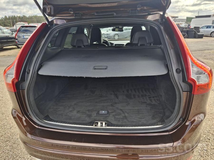Brown Volvo XC60 2013 in Riga, with an engine capacity of 2.00 L and mileage of 258 thousand km for 7500 €, photo 13 on AUTOMOTO.COM.LV
