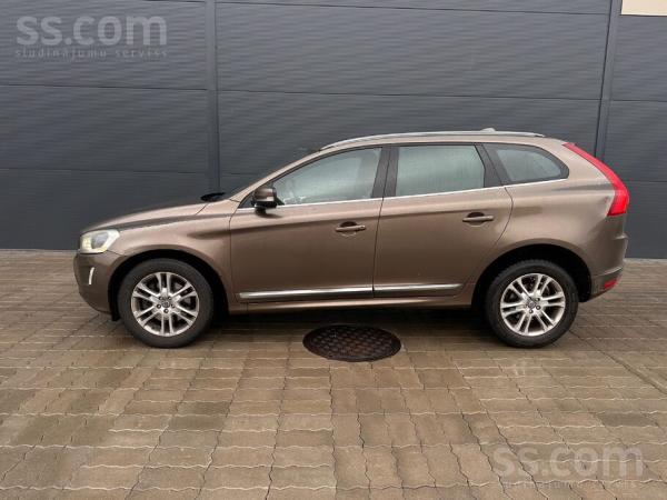 Brūns Volvo XC60 2013 Rīga, ar dzinēja tilpumu 2.40 L un nobraukumu 350 tūkst. km par 6600 €, foto 5 vietnē AUTOMOTO.COM.LV