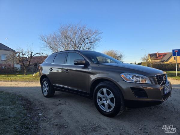 Brūns Volvo XC60 2013 Šauļi, ar dzinēja tilpumu 2.40 L un nobraukumu 181 tūkst. km par 10700 €, foto 3 vietnē AUTOMOTO.COM.LV