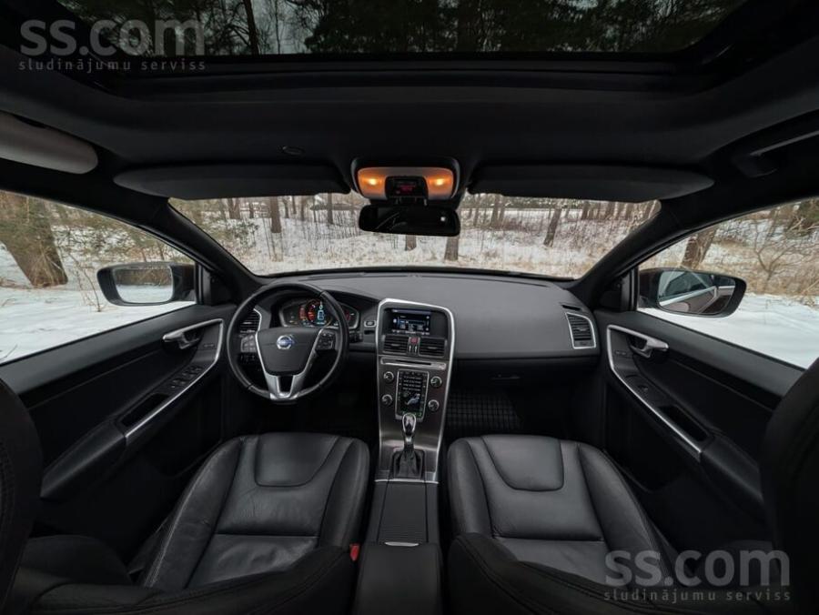 Brown Volvo XC60 2013 in Jurmala, with an engine capacity of 2.40 L and mileage of 0 thousand km for 10500 €, photo 19 on AUTOMOTO.COM.LV