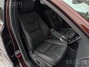 Brown Volvo XC60 2013 in Jurmala, with an engine capacity of 2.40 L and mileage of 0 thousand km for 10500 €, photo 20 on AUTOMOTO.COM.LV