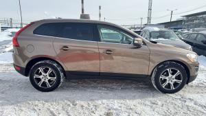 Brown Volvo XC60 2013 in Kaunas, with an engine capacity of 2.40 L and mileage of 232 thousand km for 10950 €, photo 4 on AUTOMOTO.COM.LV