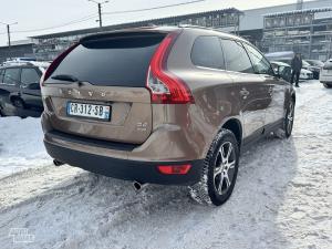 Brown Volvo XC60 2013 in Kaunas, with an engine capacity of 2.40 L and mileage of 232 thousand km for 10950 €, photo 5 on AUTOMOTO.COM.LV