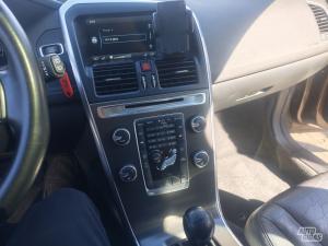 Brūns Volvo XC60 2013 Viļņa, ar dzinēja tilpumu 2.00 L un nobraukumu 283 tūkst. km par 9900 €, foto 18 vietnē AUTOMOTO.COM.LV