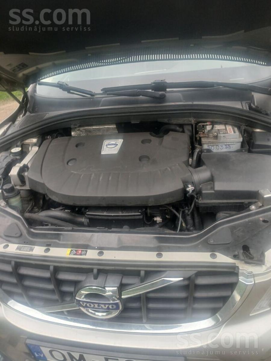 Brown Volvo XC60 2013 in Jekabpils, with an engine capacity of 2.40 L and mileage of 0 thousand km for 9500 €, photo 10 on AUTOMOTO.COM.LV