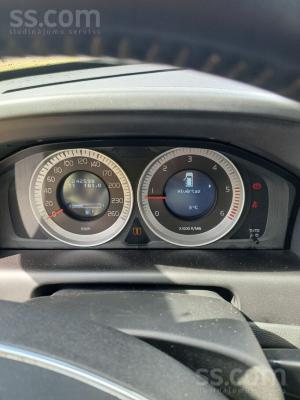 Brūns Volvo XC60 2013 Jēkabpils, ar dzinēja tilpumu 2.40 L un nobraukumu 243 tūkst. km par 9000 €, foto 8 vietnē AUTOMOTO.COM.LV