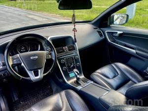 Brown Volvo XC60 2013 in Riga, with an engine capacity of 2.00 L and mileage of 321 thousand km for 8300 €, photo 5 on AUTOMOTO.COM.LV