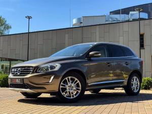 Brown Volvo XC60 2013 in Riga, with an engine capacity of 2.40 L and mileage of 238 thousand km for 13300 €, photo 26 on AUTOMOTO.COM.LV