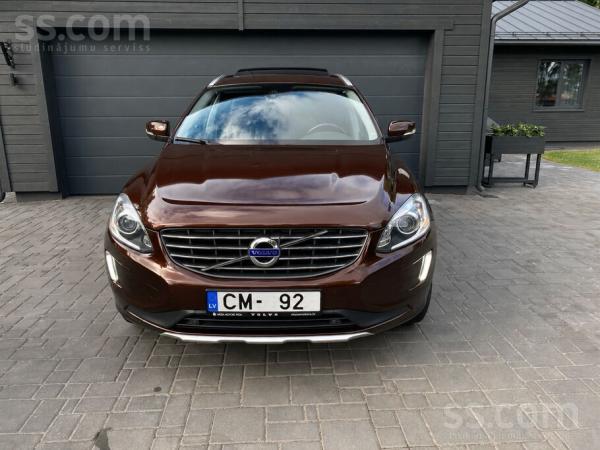 Brown Volvo XC60 2013 in Riga, with an engine capacity of 2.40 L and mileage of 175 thousand km for 12990 €, photo 2 on AUTOMOTO.COM.LV