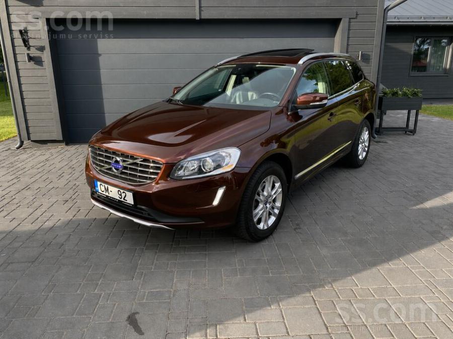 Brown Volvo XC60 2013 in Riga, with an engine capacity of 2.40 L and mileage of 175 thousand km for 12990 €, photo 4 on AUTOMOTO.COM.LV