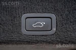 Brown Volvo XC60 2013 in Riga, with an engine capacity of 2.40 L and mileage of 175 thousand km for 12990 €, photo 17 on AUTOMOTO.COM.LV