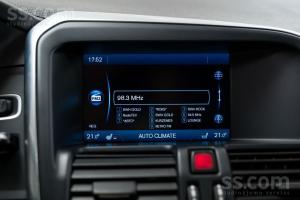 Brown Volvo XC60 2013 in Riga, with an engine capacity of 2.40 L and mileage of 175 thousand km for 12990 €, photo 18 on AUTOMOTO.COM.LV