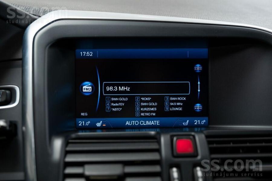 Brown Volvo XC60 2013 in Riga, with an engine capacity of 2.40 L and mileage of 175 thousand km for 12990 €, photo 18 on AUTOMOTO.COM.LV