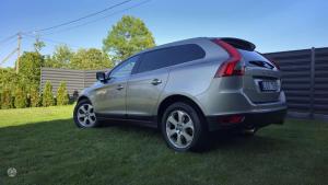 Brūns Volvo XC60 2013 Kuršėnai, ar dzinēja tilpumu 3.20 L un nobraukumu 183 tūkst. km par 7500 €, foto 3 vietnē AUTOMOTO.COM.LV