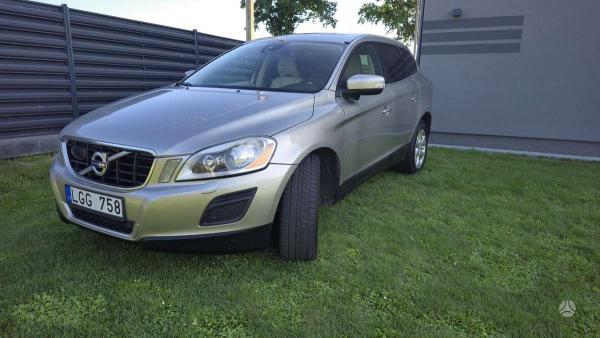 Brūns Volvo XC60 2013 Kuršėnai, ar dzinēja tilpumu 3.20 L un nobraukumu 183 tūkst. km par 7500 €, foto 5 vietnē AUTOMOTO.COM.LV