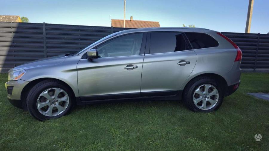 Brūns Volvo XC60 2013 Kuršėnai, ar dzinēja tilpumu 3.20 L un nobraukumu 183 tūkst. km par 7500 €, foto 7 vietnē AUTOMOTO.COM.LV