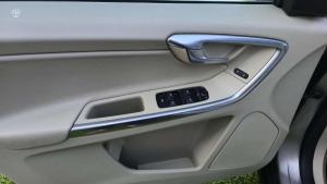 Brūns Volvo XC60 2013 Kuršėnai, ar dzinēja tilpumu 3.20 L un nobraukumu 183 tūkst. km par 7500 €, foto 16 vietnē AUTOMOTO.COM.LV