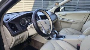 Brūns Volvo XC60 2013 Kuršėnai, ar dzinēja tilpumu 3.20 L un nobraukumu 183 tūkst. km par 7500 €, foto 17 vietnē AUTOMOTO.COM.LV