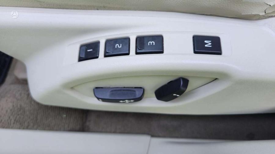 Brūns Volvo XC60 2013 Kuršėnai, ar dzinēja tilpumu 3.20 L un nobraukumu 183 tūkst. km par 7500 €, foto 19 vietnē AUTOMOTO.COM.LV