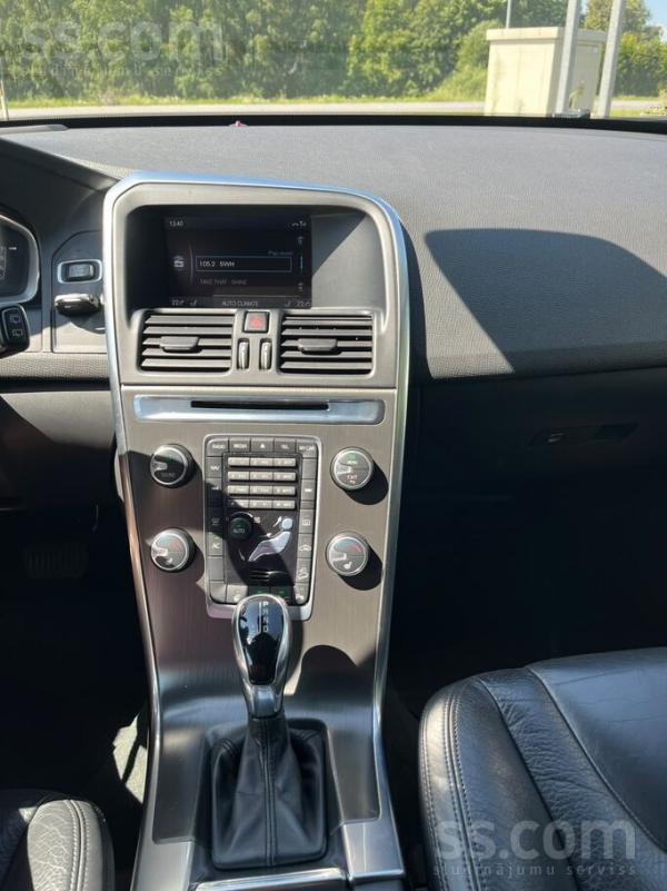 Brūns Volvo XC60 2013 Rīga, ar dzinēja tilpumu 2.40 L un nobraukumu 232 tūkst. km par 10900 €, foto 8 vietnē AUTOMOTO.COM.LV