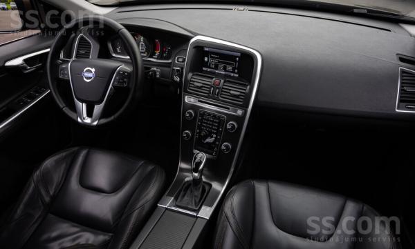 Brūns Volvo XC60 2013 Jelgava, ar dzinēja tilpumu 2.40 L un nobraukumu 0 tūkst. km par 10700 €, foto 10 vietnē AUTOMOTO.COM.LV