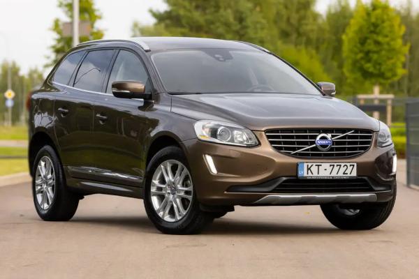 Brūns Volvo XC60 2013 Jelgava, ar dzinēja tilpumu 2.40 L un nobraukumu 323 tūkst. km par 10700 €, foto 3 vietnē AUTOMOTO.COM.LV