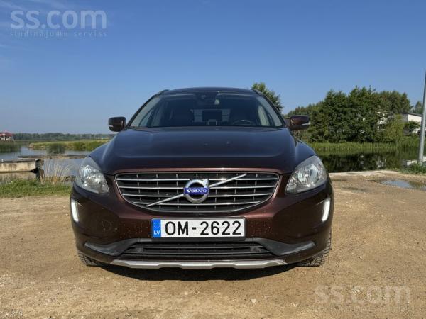 Brown Volvo XC60 2013 in Ogre, with an engine capacity of 2.00 L and mileage of 237 thousand km for 9600 €, photo 3 on AUTOMOTO.COM.LV