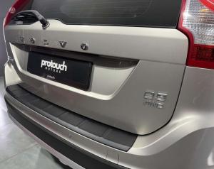 Brown Volvo XC60 2013 in Utena, with an engine capacity of 2.40 L and mileage of 313 thousand km for 9750 €, photo 8 on AUTOMOTO.COM.LV