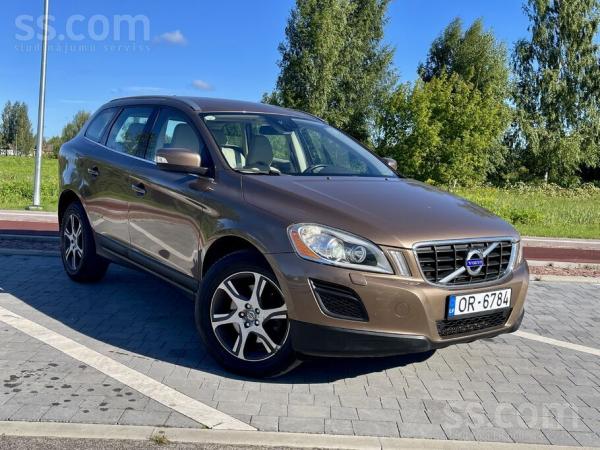 Brown Volvo XC60 2013 in Jelgava, with an engine capacity of 2.00 L and mileage of 0 thousand km for 8990 €, photo 1 on AUTOMOTO.COM.LV