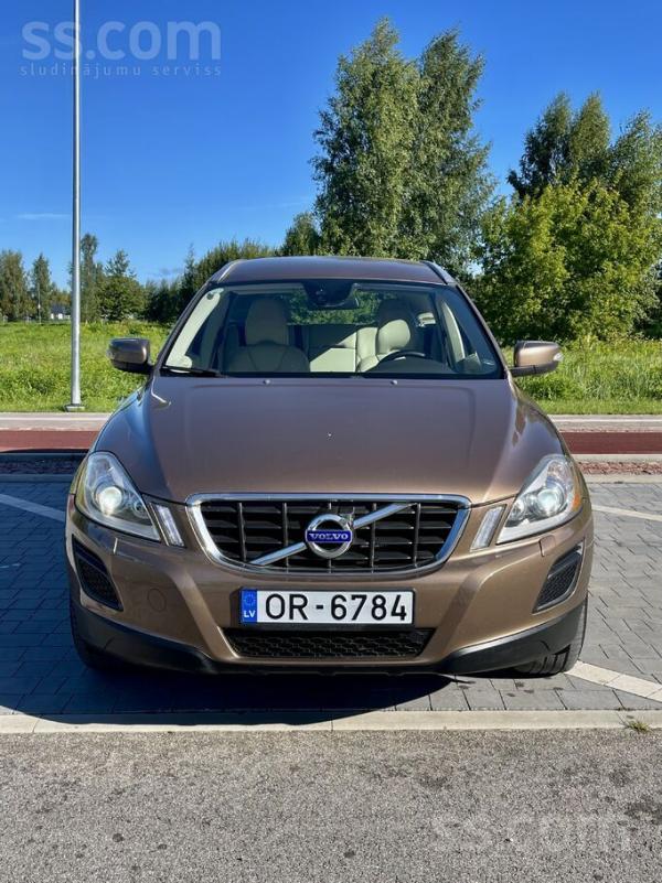 Brown Volvo XC60 2013 in Jelgava, with an engine capacity of 2.00 L and mileage of 0 thousand km for 8990 €, photo 7 on AUTOMOTO.COM.LV