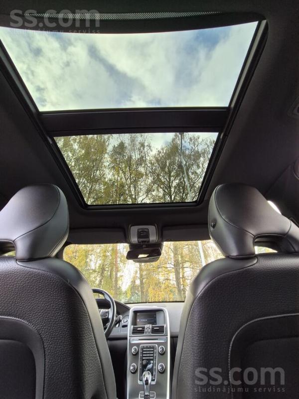 Volvo XC60 2013 Rīga vietnē Brūns Volvo XC60 2013 Rīga, ar dzinēja tilpumu 2.40 L un nobraukumu 289 tūkst. km par 13000 €, foto 10 vietnē AUTOMOTO.COM.LV
