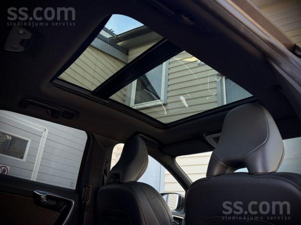 Brown Volvo XC60 2014 in Tukums, with an engine capacity of 2.00 L and mileage of 250 thousand km for 13990 €, photo 11 on AUTOMOTO.COM.LV