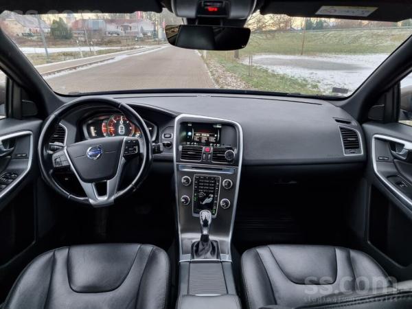 Brūns Volvo XC60 2014 Valmiera, ar dzinēja tilpumu 2.40 L un nobraukumu 274 tūkst. km par 13950 €, foto 4 vietnē AUTOMOTO.COM.LV