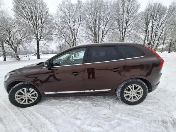 Brown Volvo XC60 2014 in Saldus, with an engine capacity of 2.40 L and mileage of 345 thousand km for 11700 €, photo 2 on AUTOMOTO.COM.LV