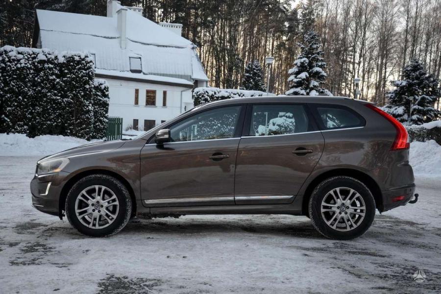 Brown Volvo XC60 2014 in Elektrenai, with an engine capacity of 2.40 L and mileage of 308 thousand km for 11650 €, photo 2 on AUTOMOTO.COM.LV