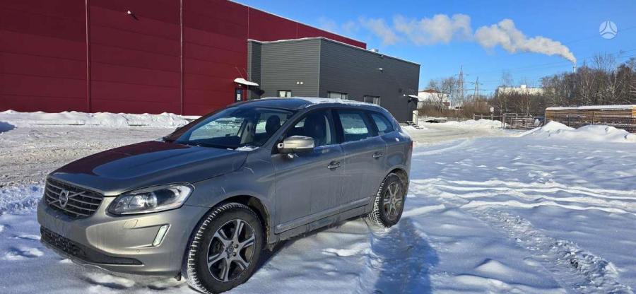 Brūns Volvo XC60 2014 Kauņa, ar dzinēja tilpumu 2.40 L un nobraukumu 295 tūkst. km par 9500 €, foto 1 vietnē AUTOMOTO.COM.LV