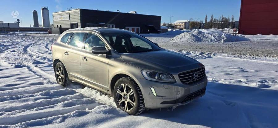 Brūns Volvo XC60 2014 Kauņa, ar dzinēja tilpumu 2.40 L un nobraukumu 295 tūkst. km par 9500 €, foto 2 vietnē AUTOMOTO.COM.LV